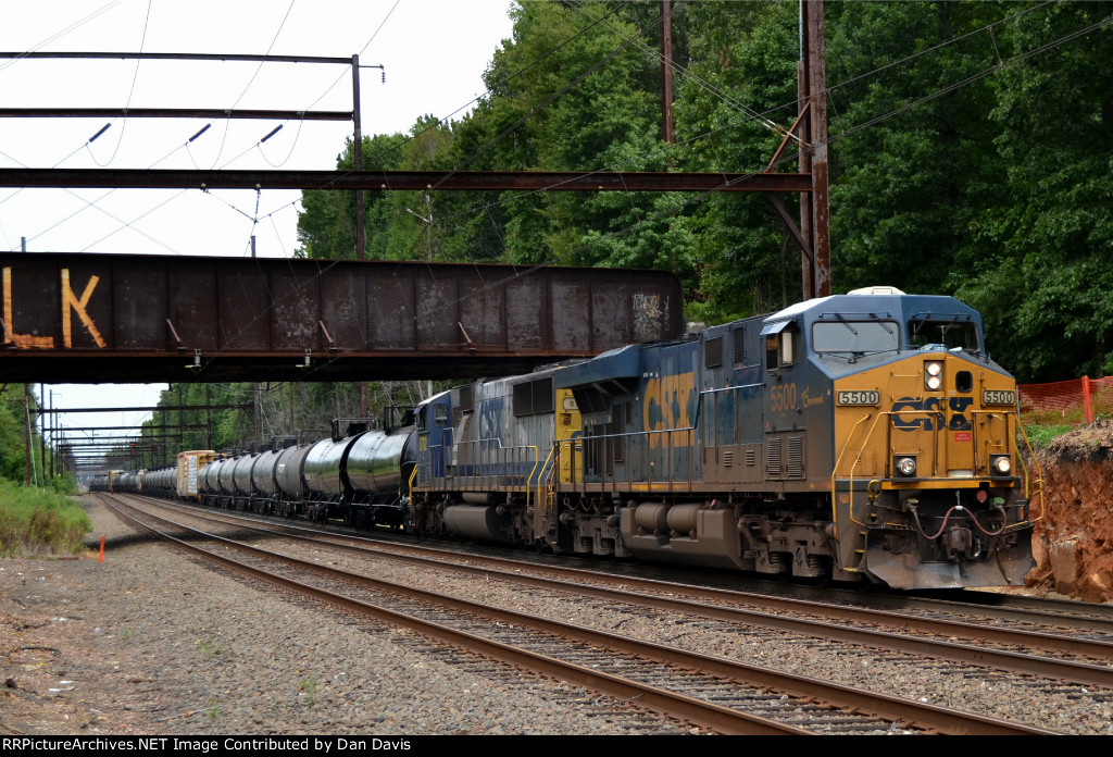 Spirit of Cincinnati leads Q417-06